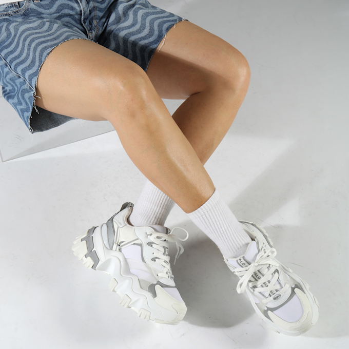 Buy Buffalo Norion in white in the BUFFALO® Shop