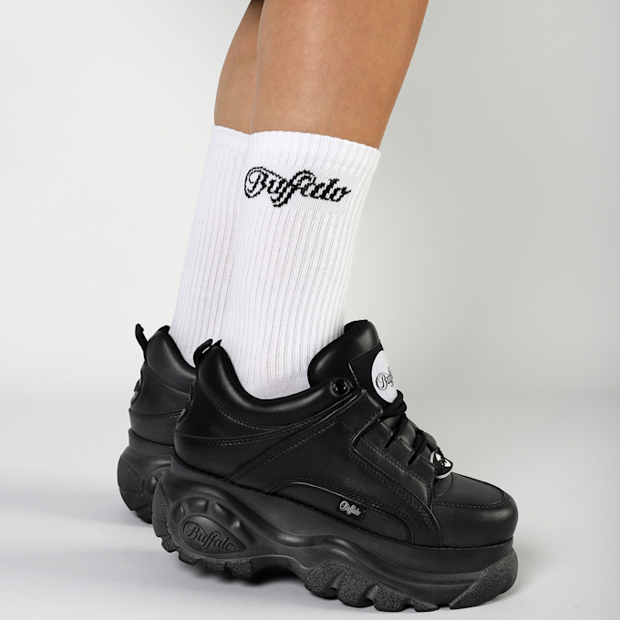 Kaufe Buffalo Logo Crew Socks (2 Pack) in weiß im BUFFALO® Shop