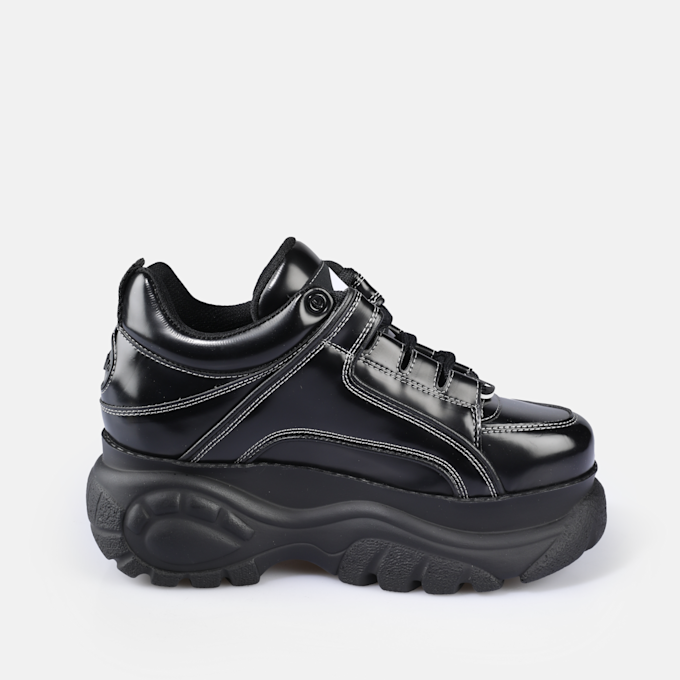 Buy Buffalo Classic Low in black in the BUFFALO® Shop